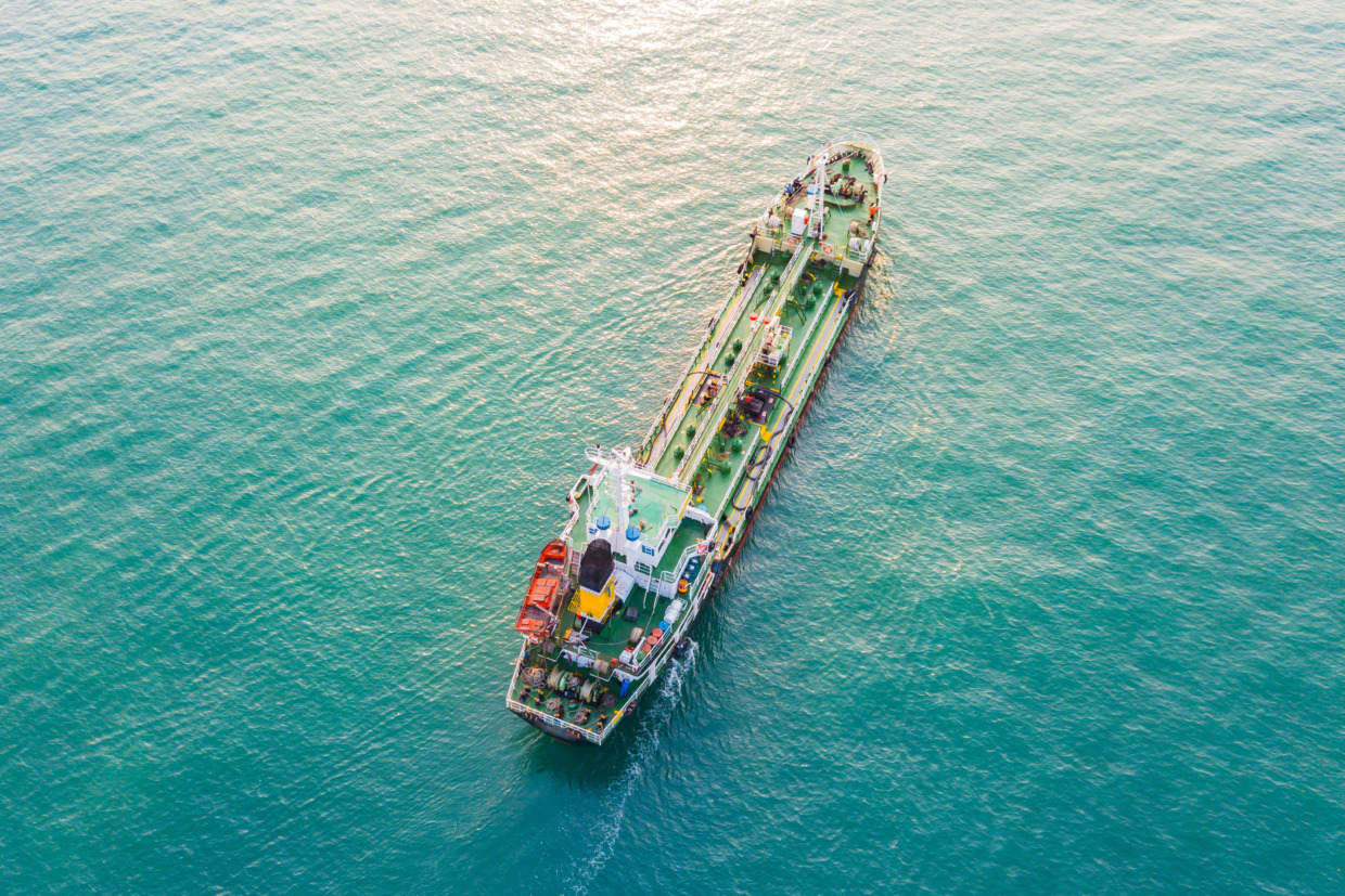 How to Start an Oil Trading Business in Dubai, UAE - EBS